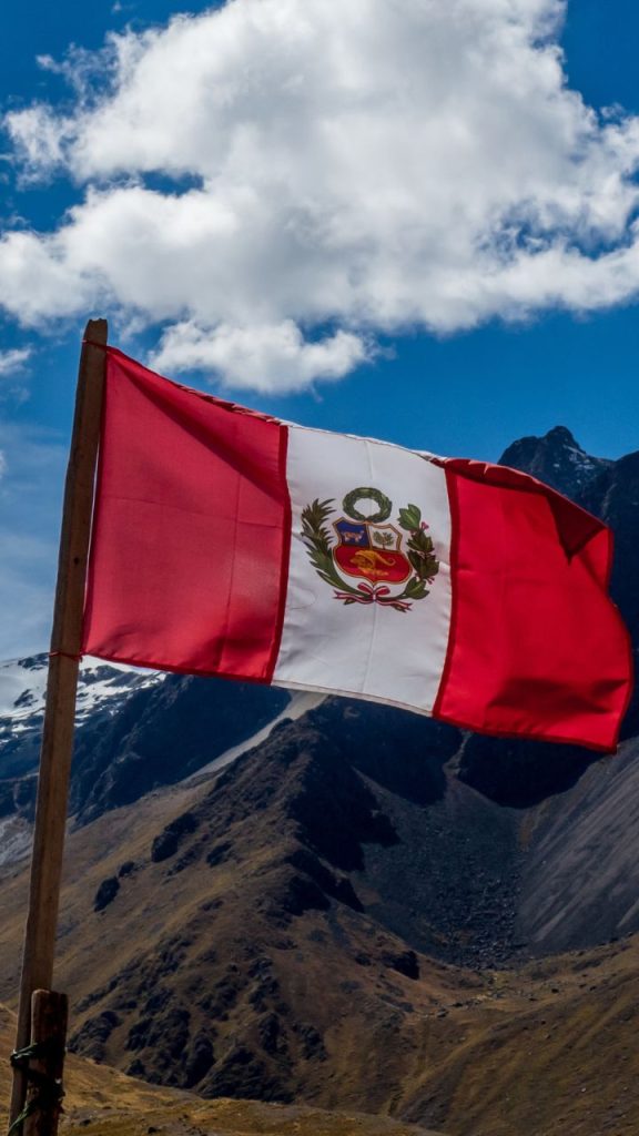 Bandera de Peru Wallpaper para fondo | DESCARGA GRATIS